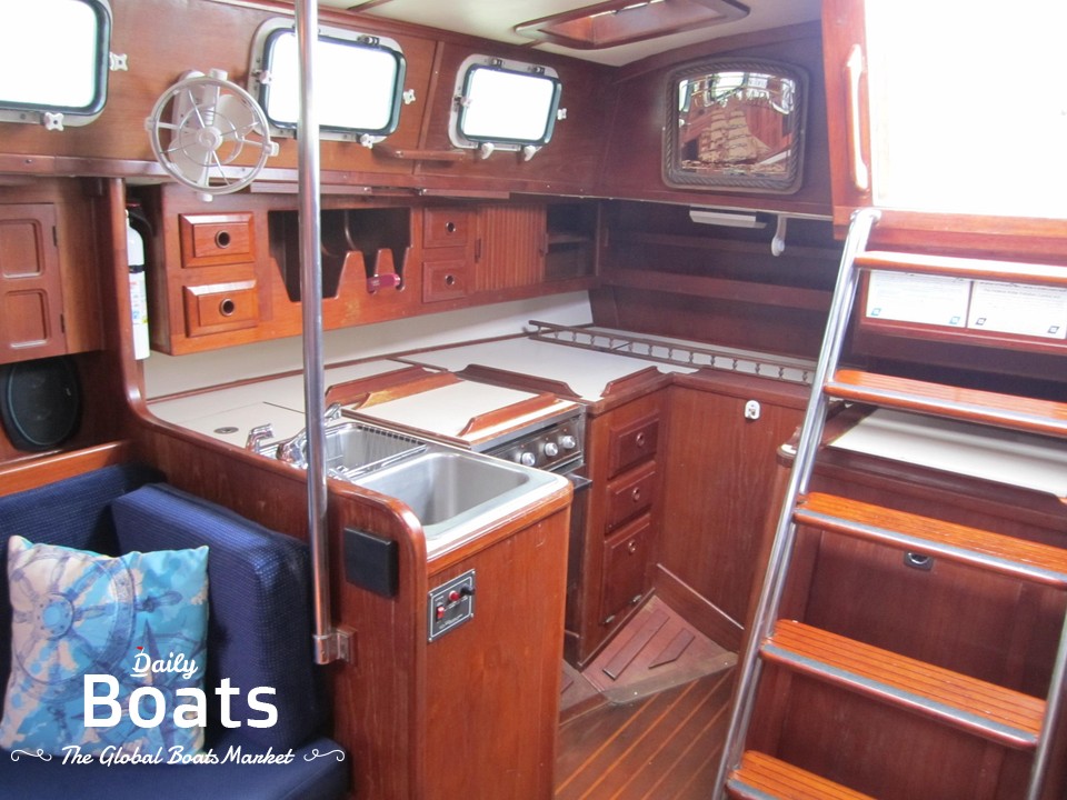 1984 Endeavour 38 for sale. View price, photos and Buy 1984 Endeavour ...