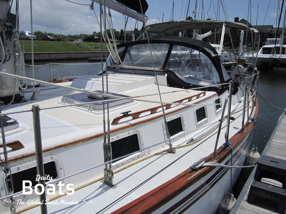 1984 Endeavour 38 for sale. View price, photos and Buy 1984 Endeavour ...