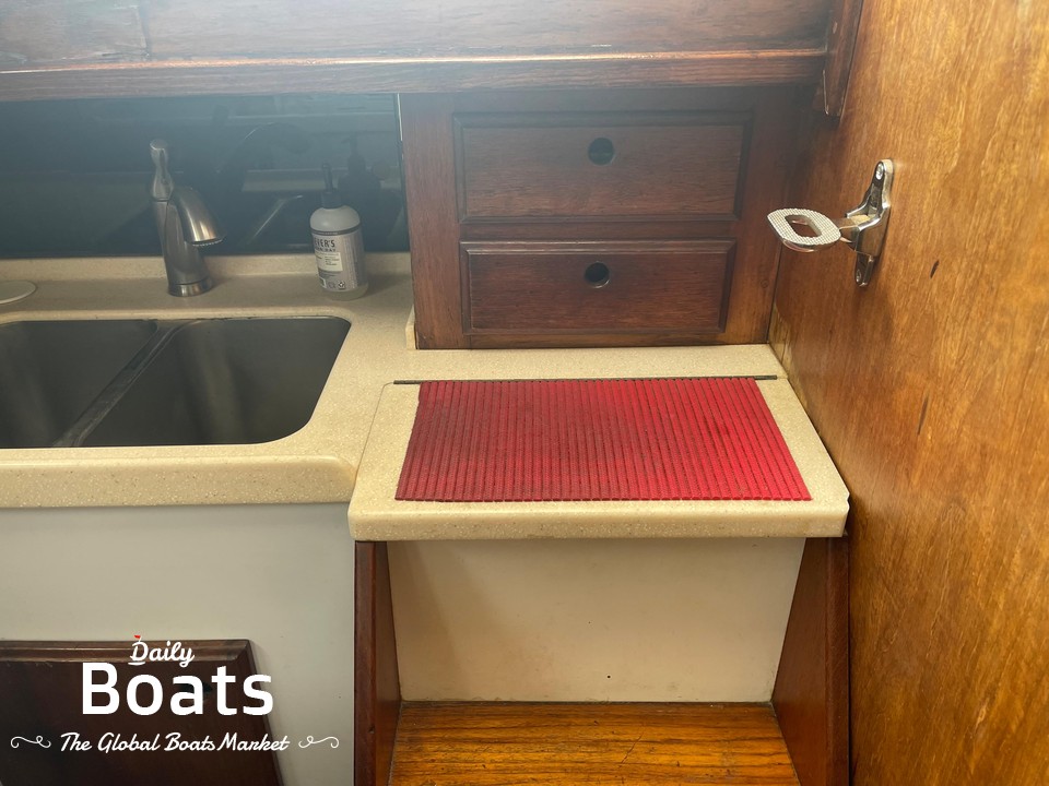 1979 Fales Explorer 38 for sale. View price, photos and Buy 1979 Fales ...