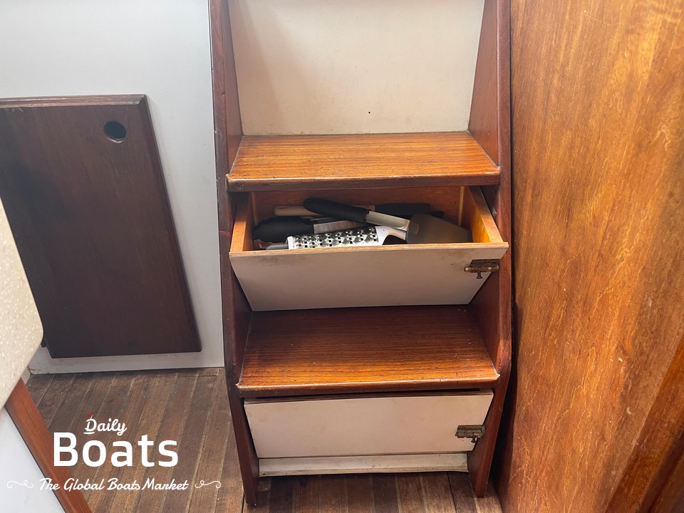 1979 Fales Explorer 38 for sale. View price, photos and Buy 1979 Fales ...