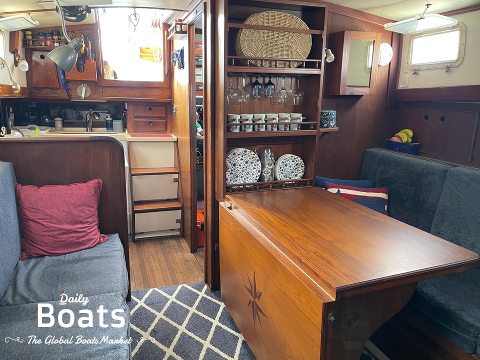 1979 Fales Explorer 38 for sale. View price, photos and Buy 1979 Fales ...