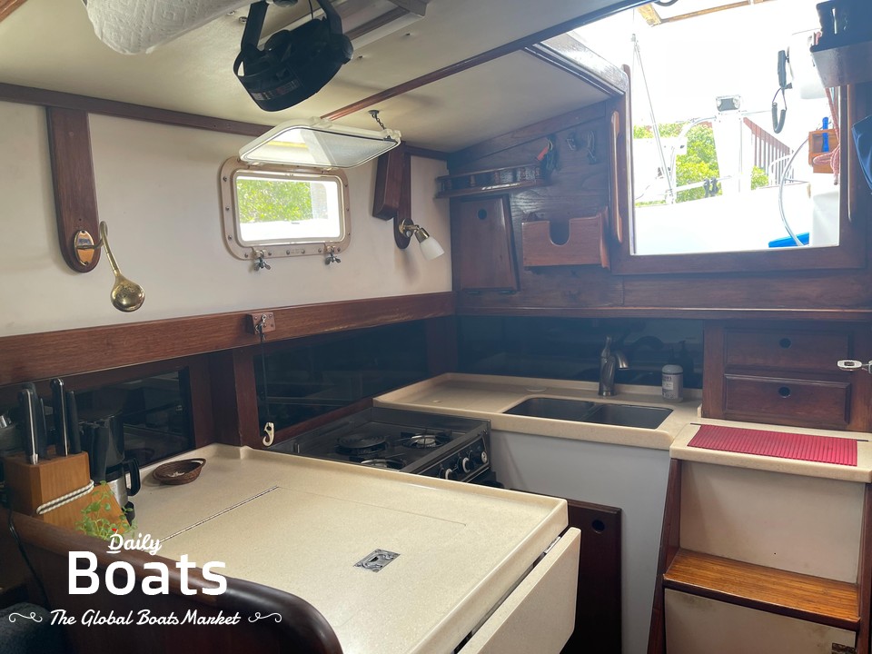 1979 Fales Explorer 38 for sale. View price, photos and Buy 1979 Fales ...
