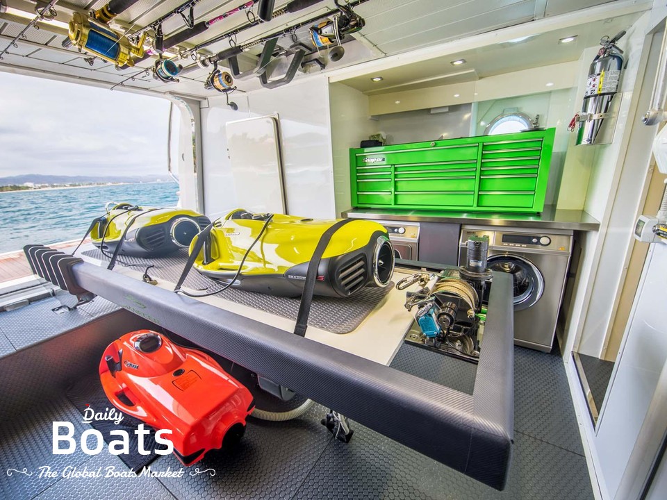 2009 Azimut 105 for sale. View price, photos and Buy 2009 Azimut 105 ...