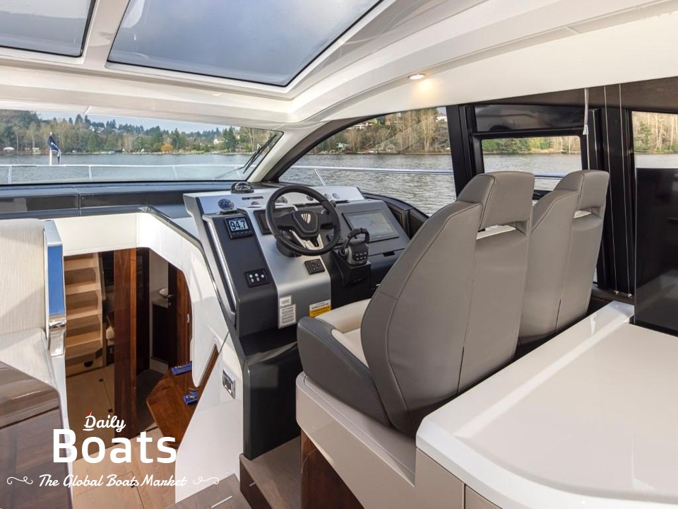 2022 Fairline Targa 45 Gt for sale. View price, photos and Buy 2022 ...