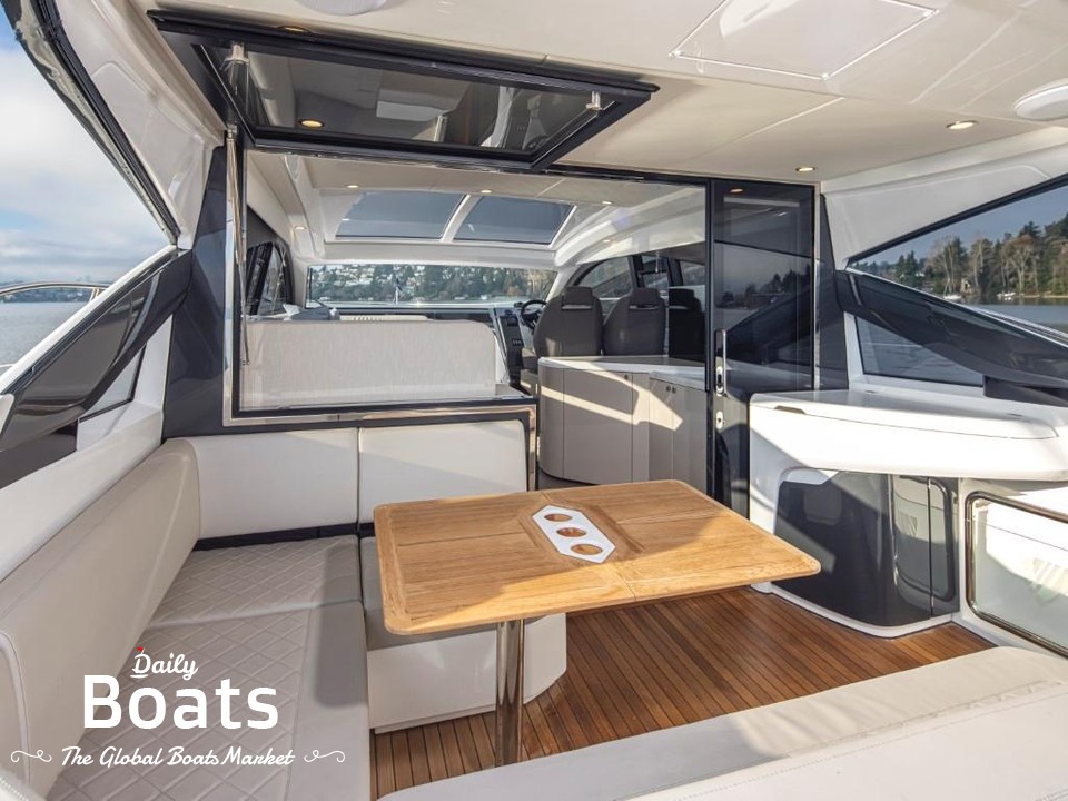 2022 Fairline Targa 45 Gt for sale. View price, photos and Buy 2022 ...