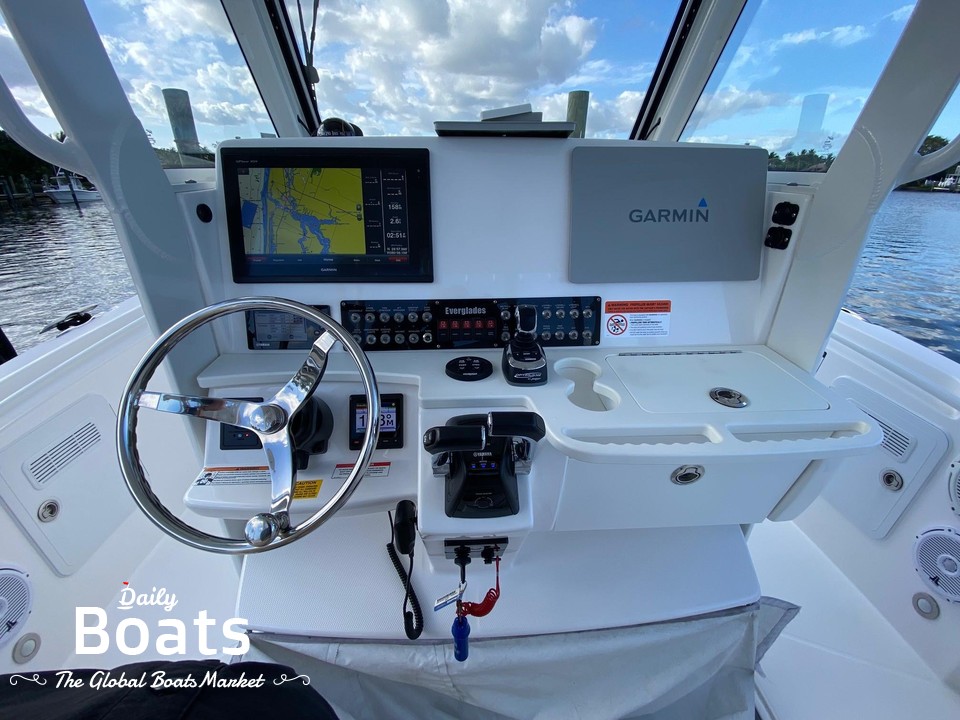 2018 Everglades 355Cc for sale. View price, photos and Buy 2018 ...