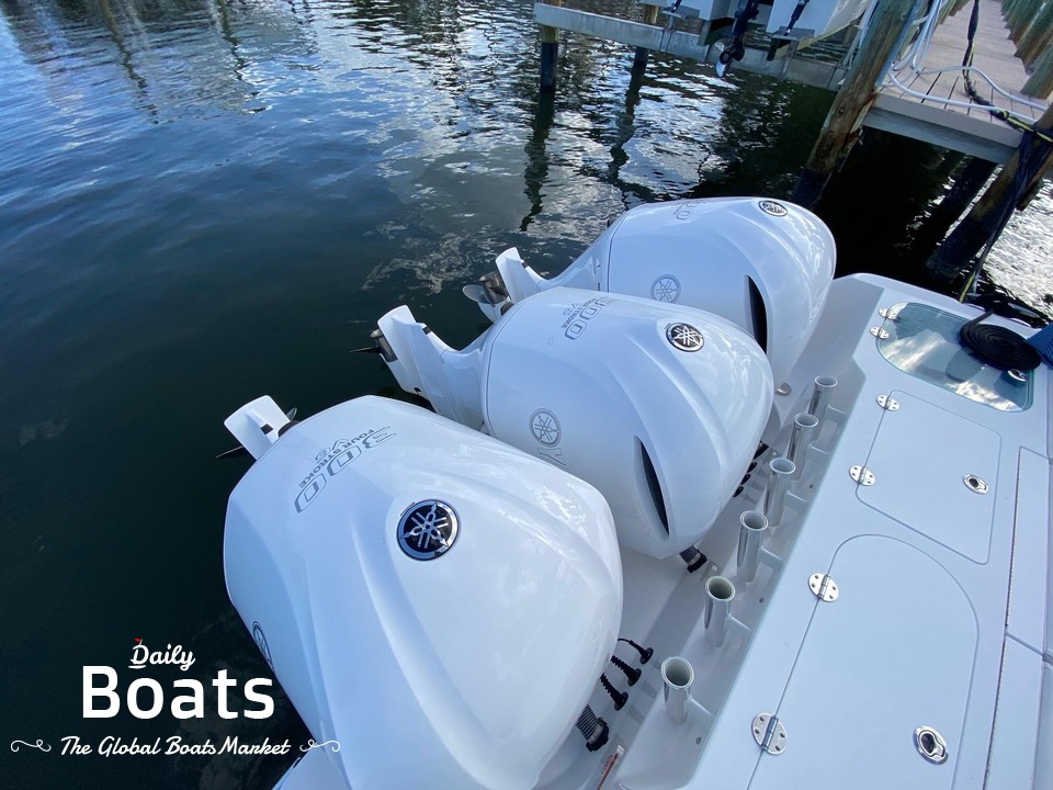 2018 Everglades 355Cc for sale. View price, photos and Buy 2018 ...
