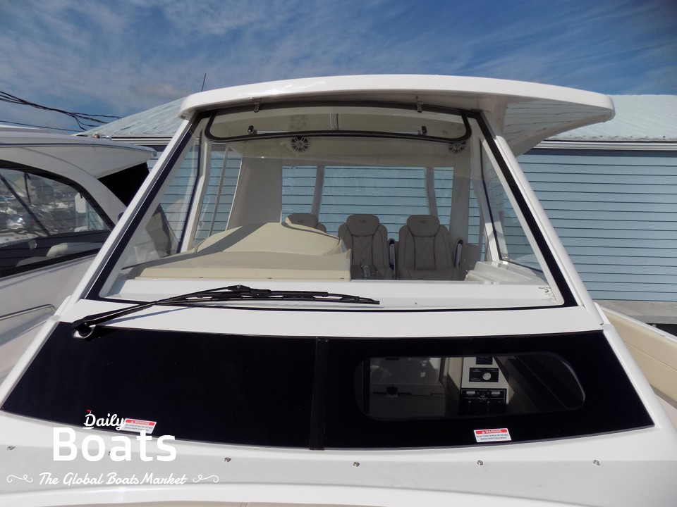 2022 Regal 33 Sav for sale. View price, photos and Buy 2022 Regal 33 ...