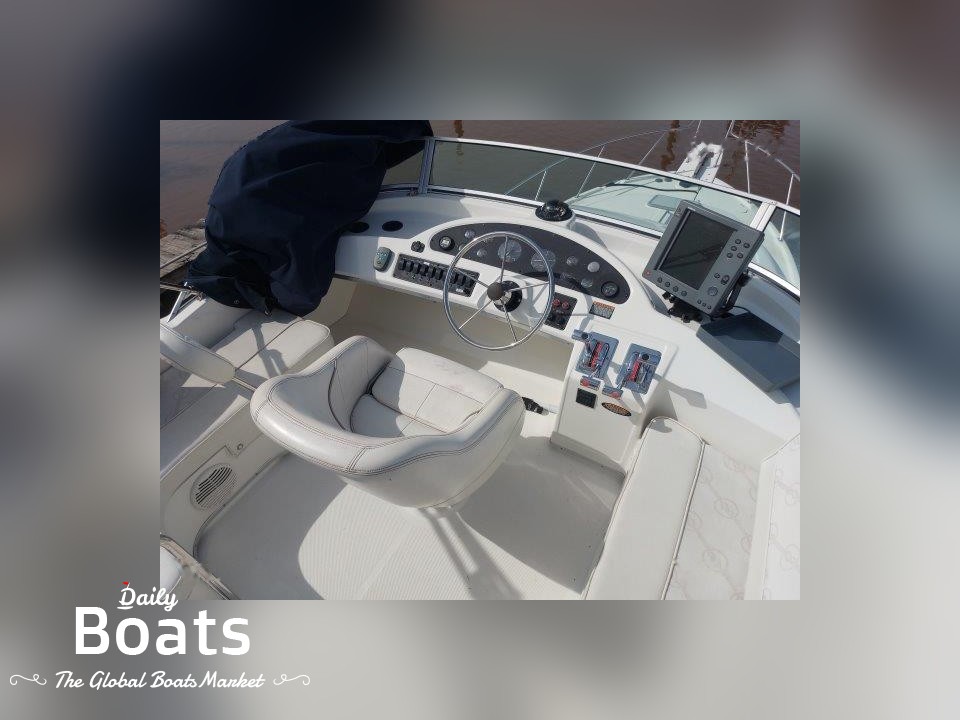 1999 Bayliner 3388 Command Bridge Motoryacht for sale. View price ...