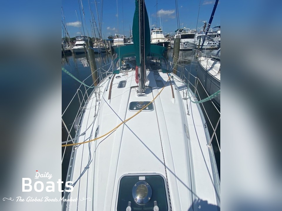 1994 Beneteau Oceanis 351 for sale. View price, photos and Buy 1994 ...