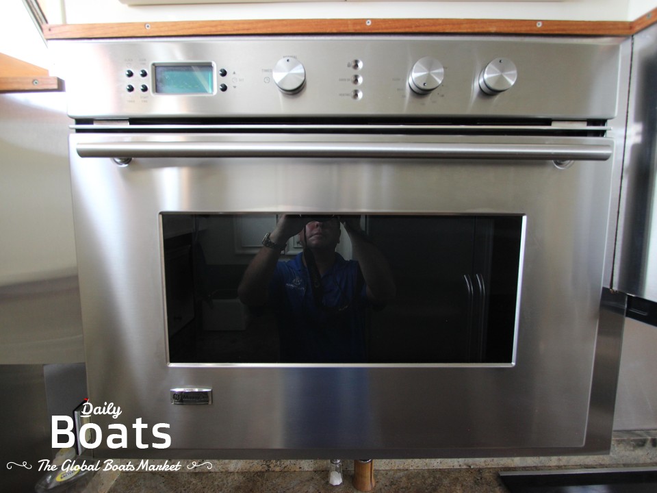 1988 Jefferson 60 Marquessa Motor Yacht for sale. View price, photos ...