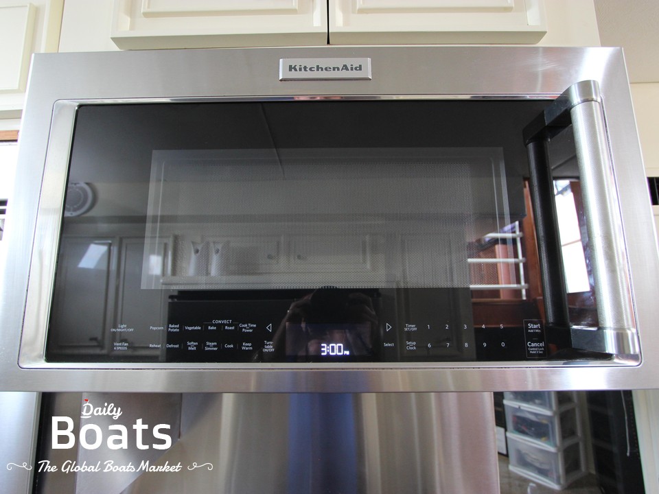 1988 Jefferson 60 Marquessa Motor Yacht for sale. View price, photos ...