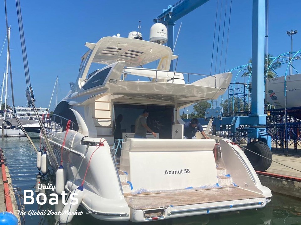 2011 Azimut 58 Flybridge for sale. View price, photos and Buy 2011 Azimut 58 Flybridge #314094