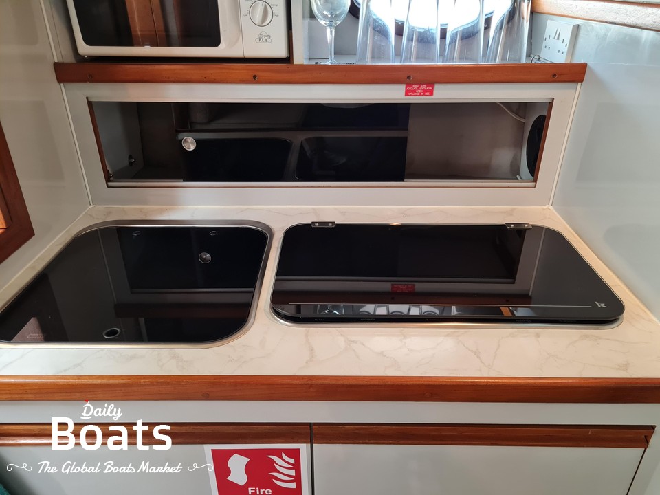 1990 Regal 320 Commodore for sale. View price, photos and Buy 1990 ...