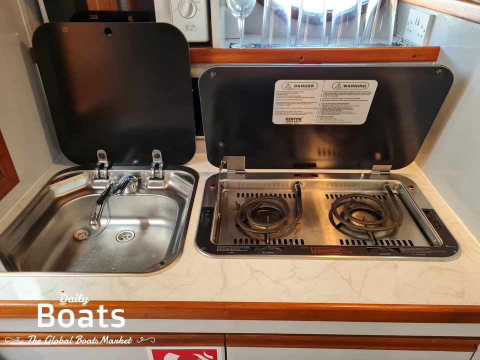 1990 Regal 320 Commodore for sale. View price, photos and Buy 1990 ...