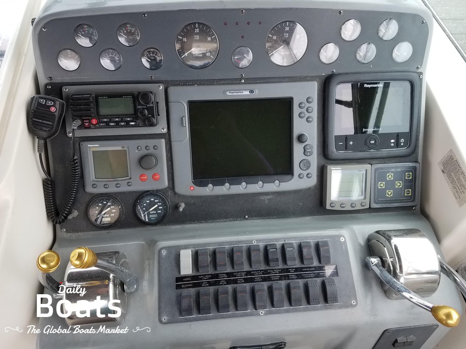 1995 Tiara Yachts Express 35 for sale. View price, photos and Buy 1995 ...