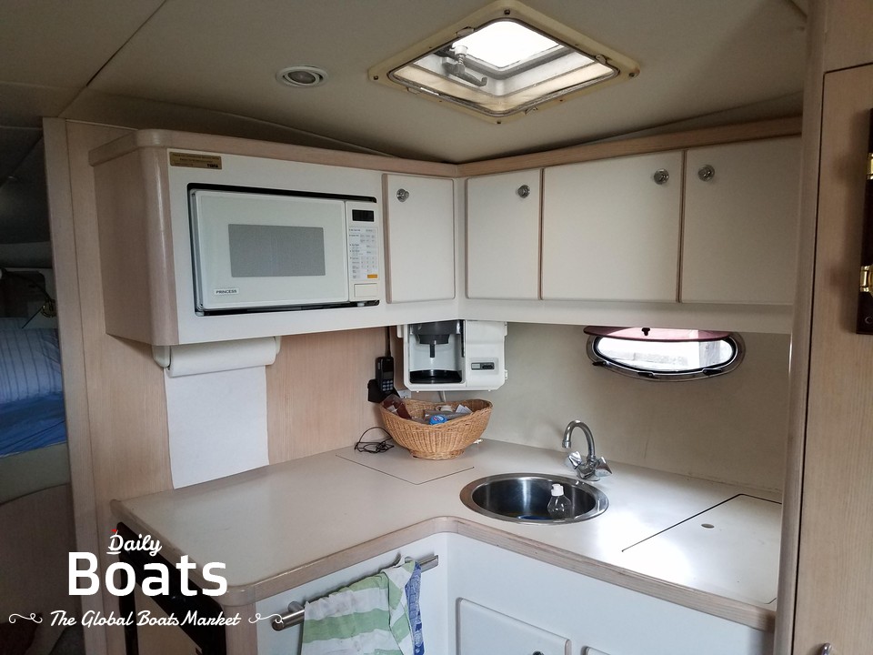 1995 Tiara Yachts Express 35 for sale. View price, photos and Buy 1995 ...