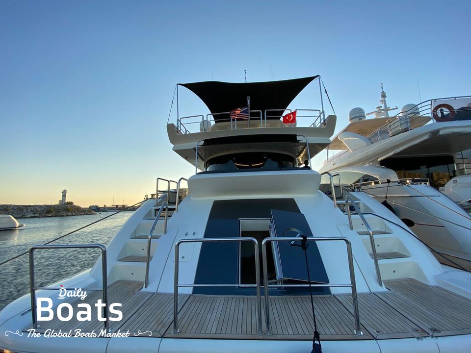 2003 Azimut 98 Leonardo for sale. View price, photos and Buy 2003 ...