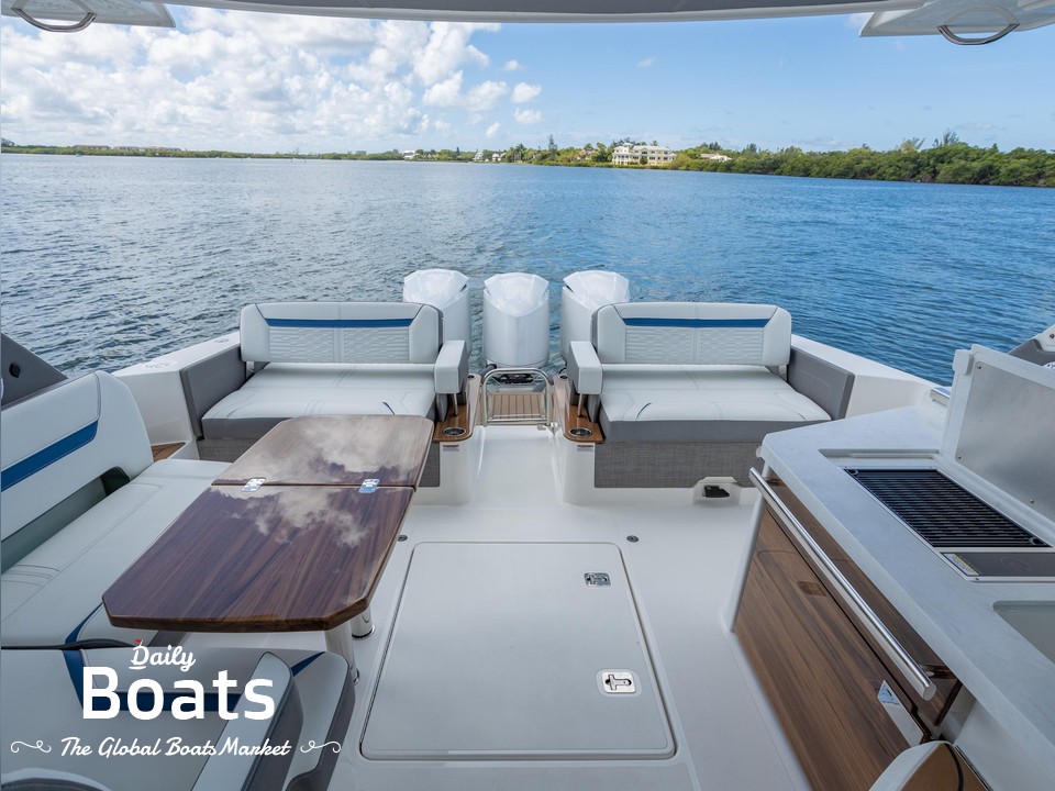 2022 Tiara Yachts 38 Lx for sale. View price, photos and Buy 2022 Tiara ...