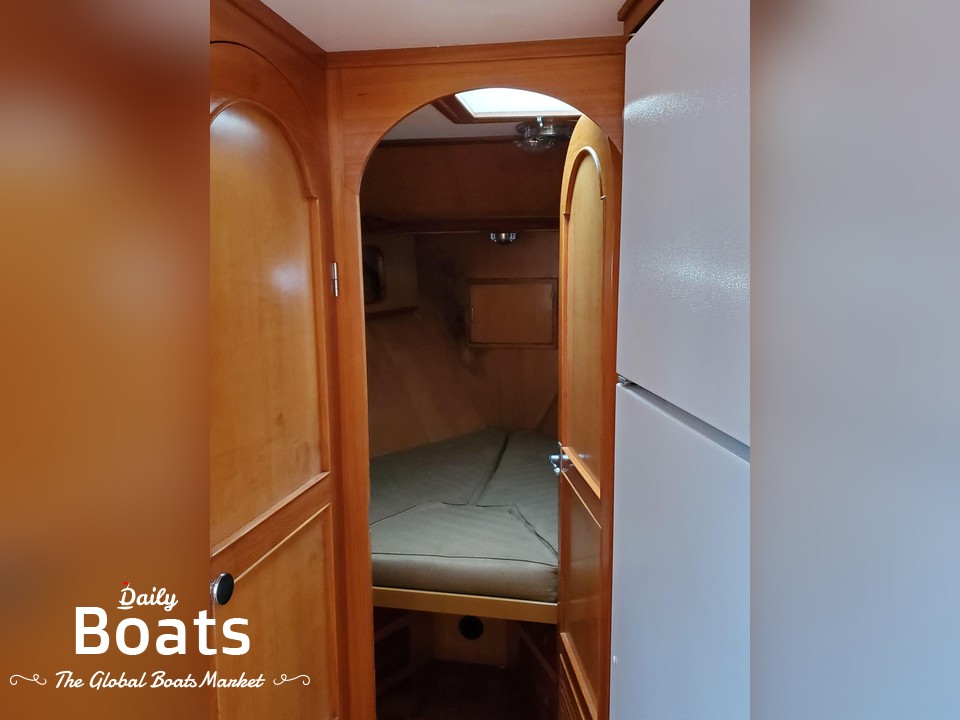 1987 Jefferson Sundeck Motor Yacht for sale. View price, photos and Buy ...