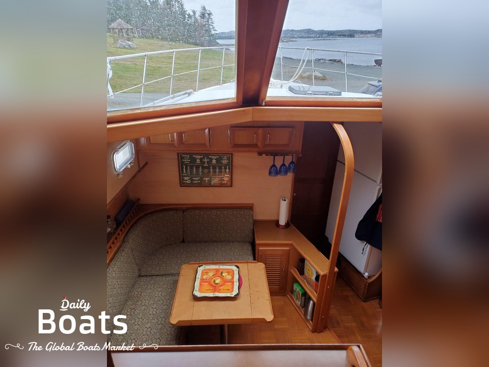 1987 Jefferson Sundeck Motor Yacht for sale. View price, photos and Buy ...