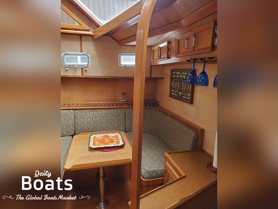 1987 Jefferson Sundeck Motor Yacht for sale. View price, photos and Buy ...