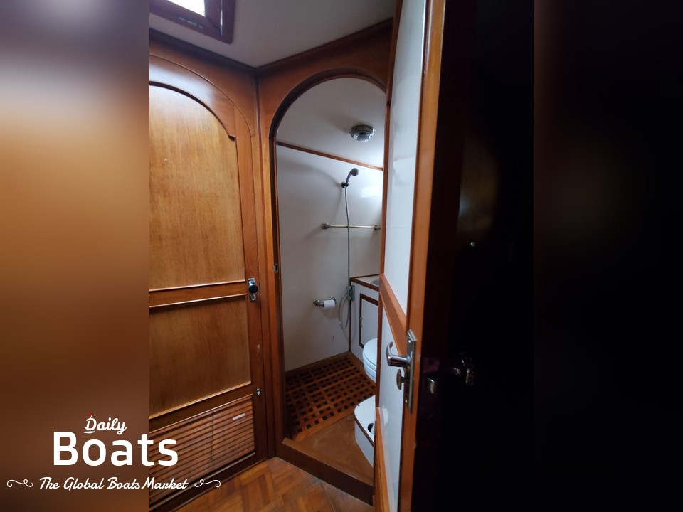 1987 Jefferson Sundeck Motor Yacht for sale. View price, photos and Buy ...