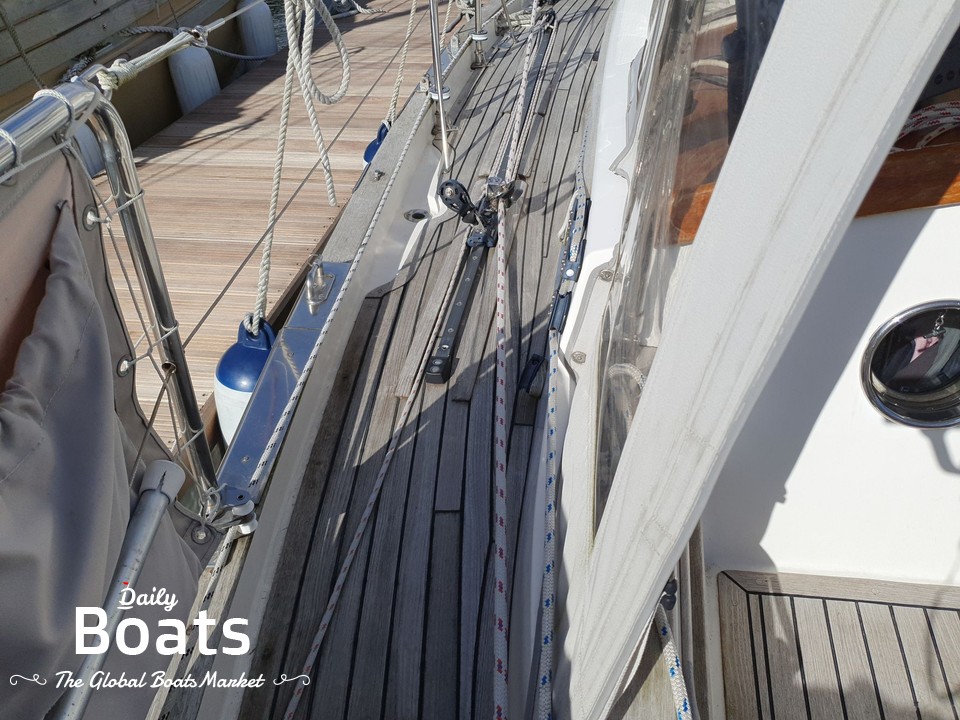 1997 Victoria 38 for sale. View price, photos and Buy 1997 Victoria 38 ...