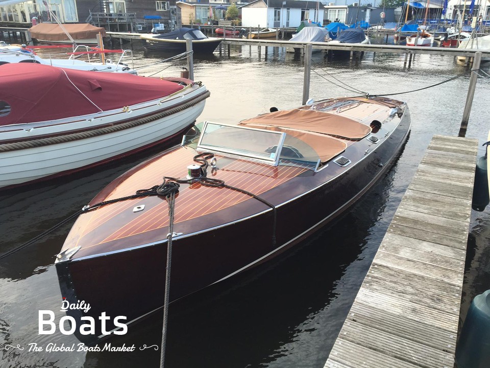 1989 Hacker-Craft Triple Cockpit Runabout 26 for sale. View price ...