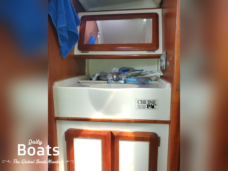 1993 Hunter 33 for sale. View price, photos and Buy 1993 Hunter 33 #314552