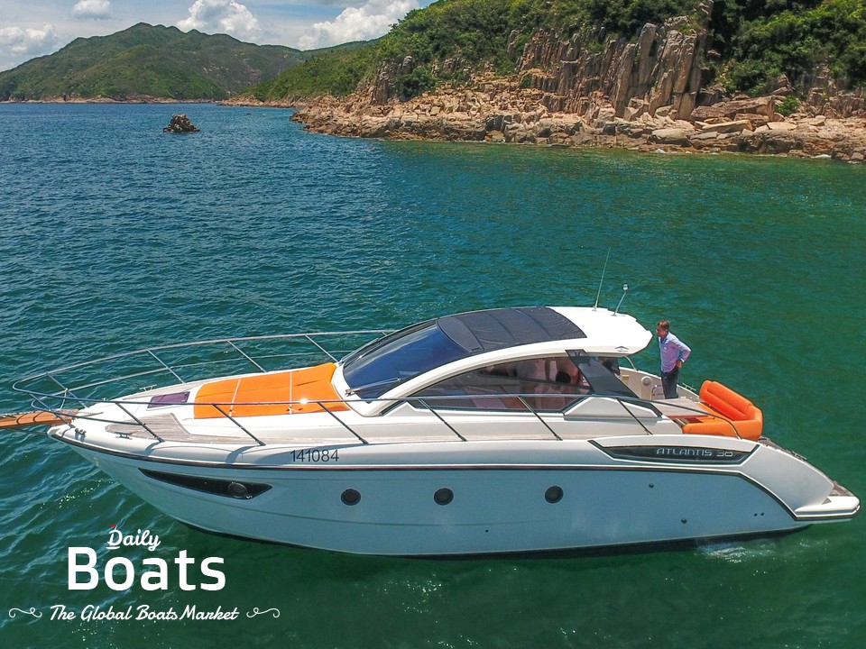 2013 Azimut Atlantis 38 for sale. View price, photos and Buy 2013 ...