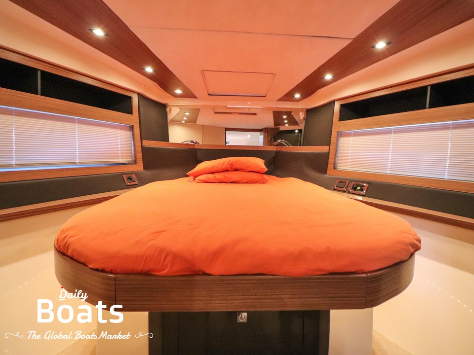 2013 Azimut Atlantis 38 for sale. View price, photos and Buy 2013 ...