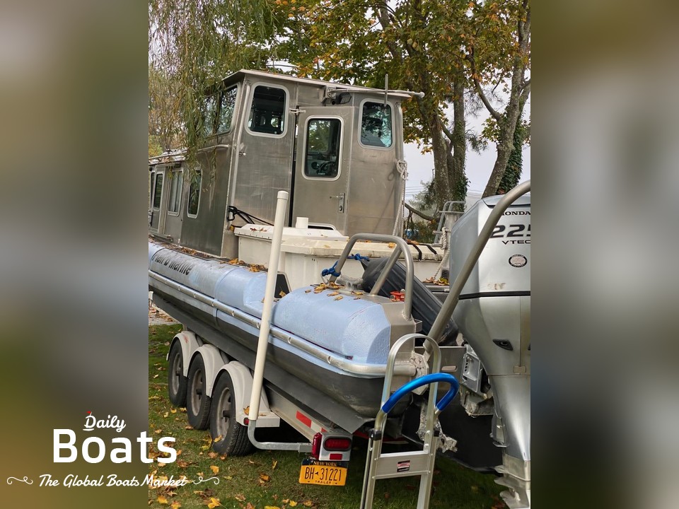 2010 SAFE Boats 35 Defender for sale. View price, photos and Buy 2010 ...