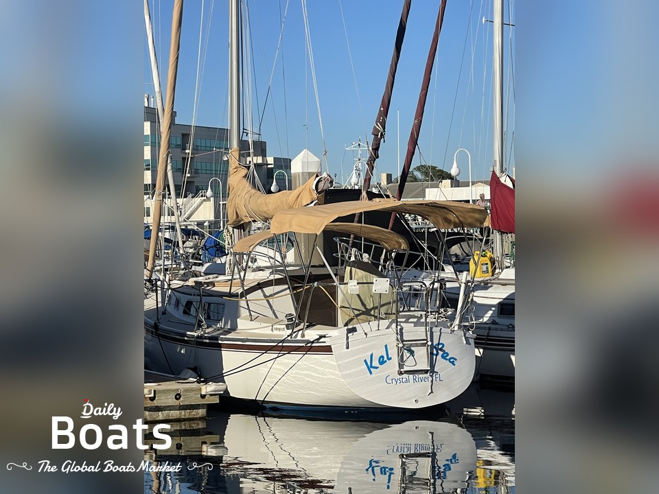 1988 Newport 30-3 Mkiii for sale. View price, photos and Buy 1988 ...