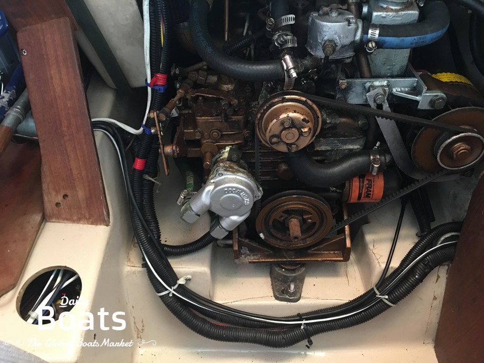 1988 Newport 30-3 Mkiii for sale. View price, photos and Buy 1988 ...