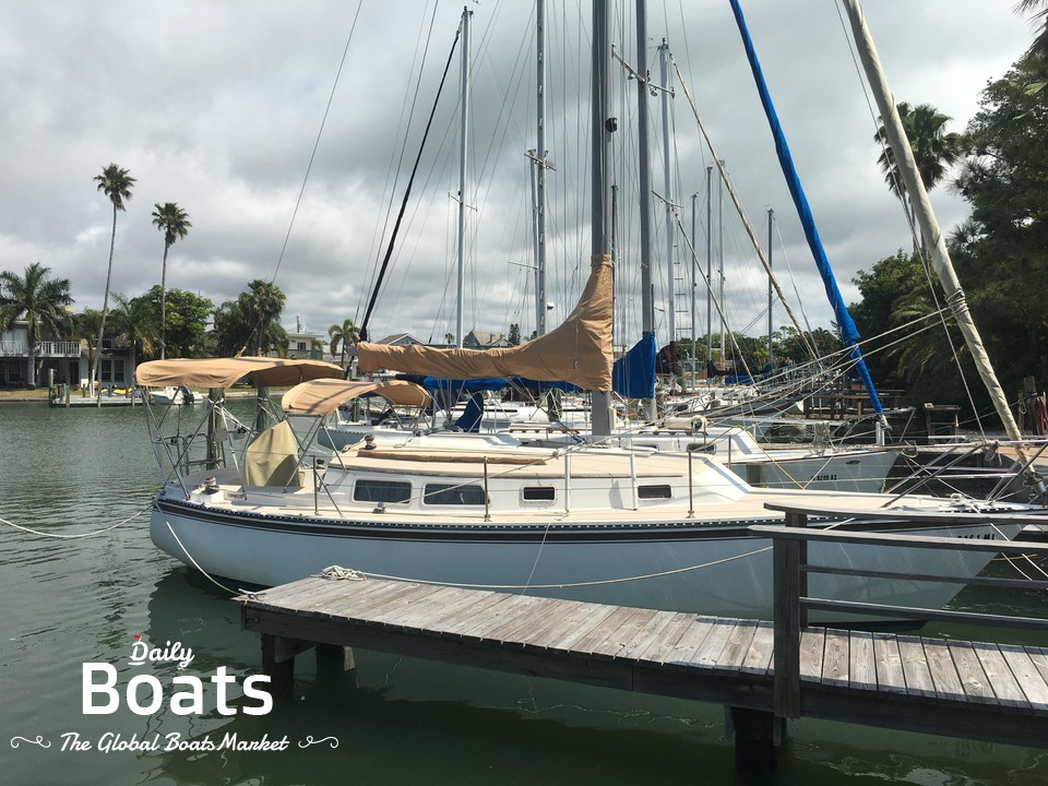 1988 Newport 30-3 Mkiii for sale. View price, photos and Buy 1988 ...