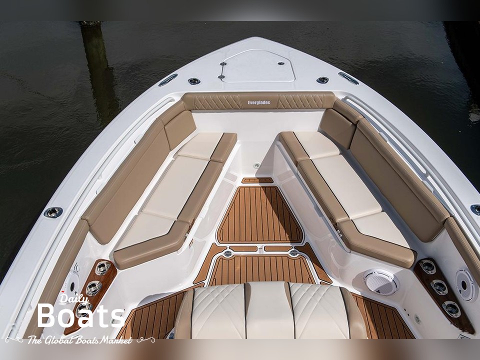 2023 Everglades 395Cc for sale. View price, photos and Buy 2023 ...