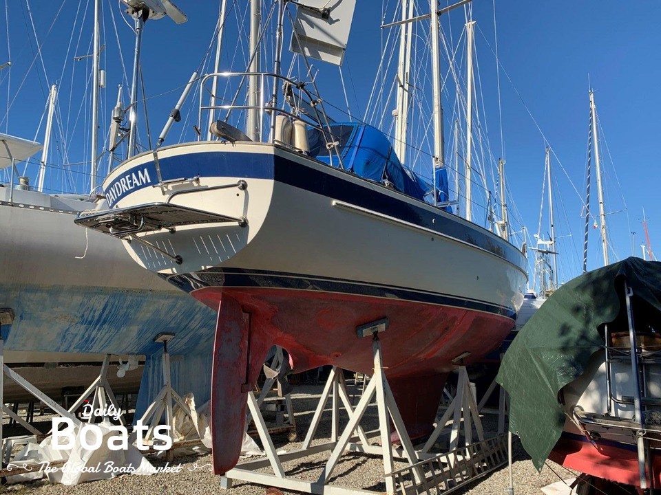 1992 Hallberg-Rassy 39 for sale. View price, photos and Buy 1992 ...