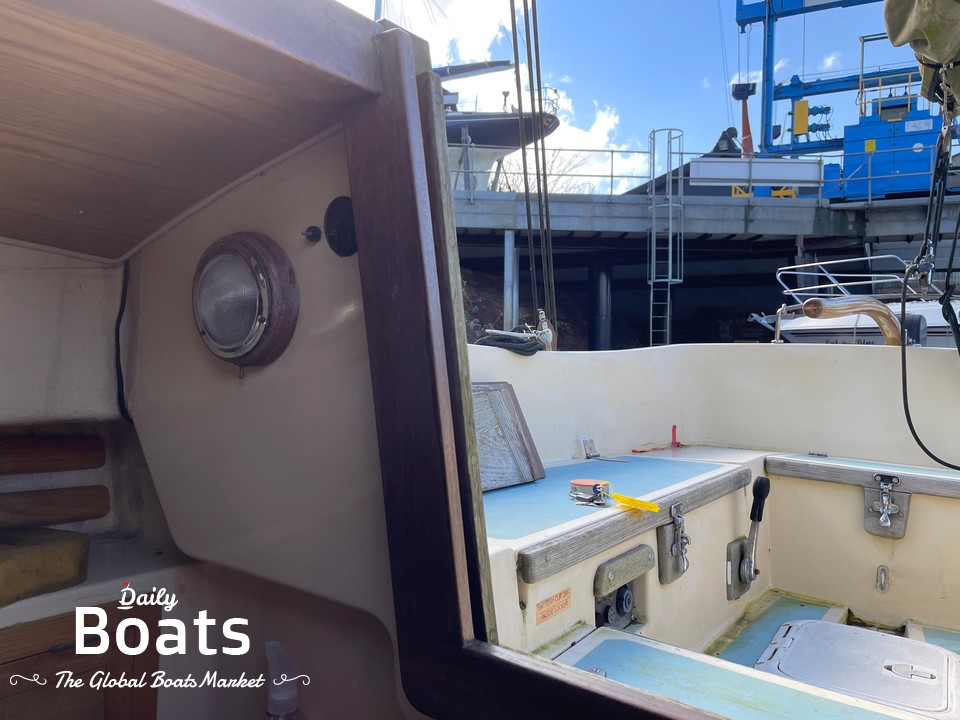 1995 Oystercatcher Mayfly for sale. View price, photos and Buy 1995 ...