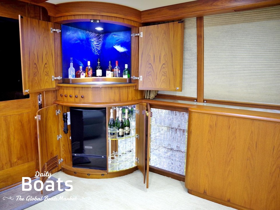 2006 Merritt 80 Custom Sportfish Yacht for sale. View price, photos and ...