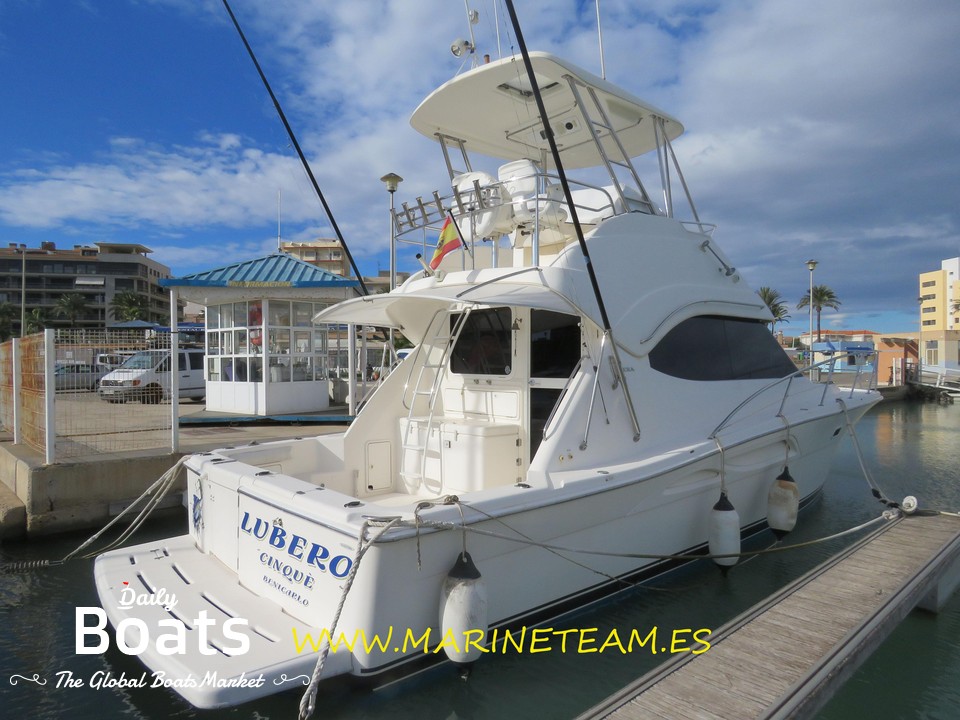 2004 Riviera 37 Flybridge for sale. View price, photos and Buy 2004 ...