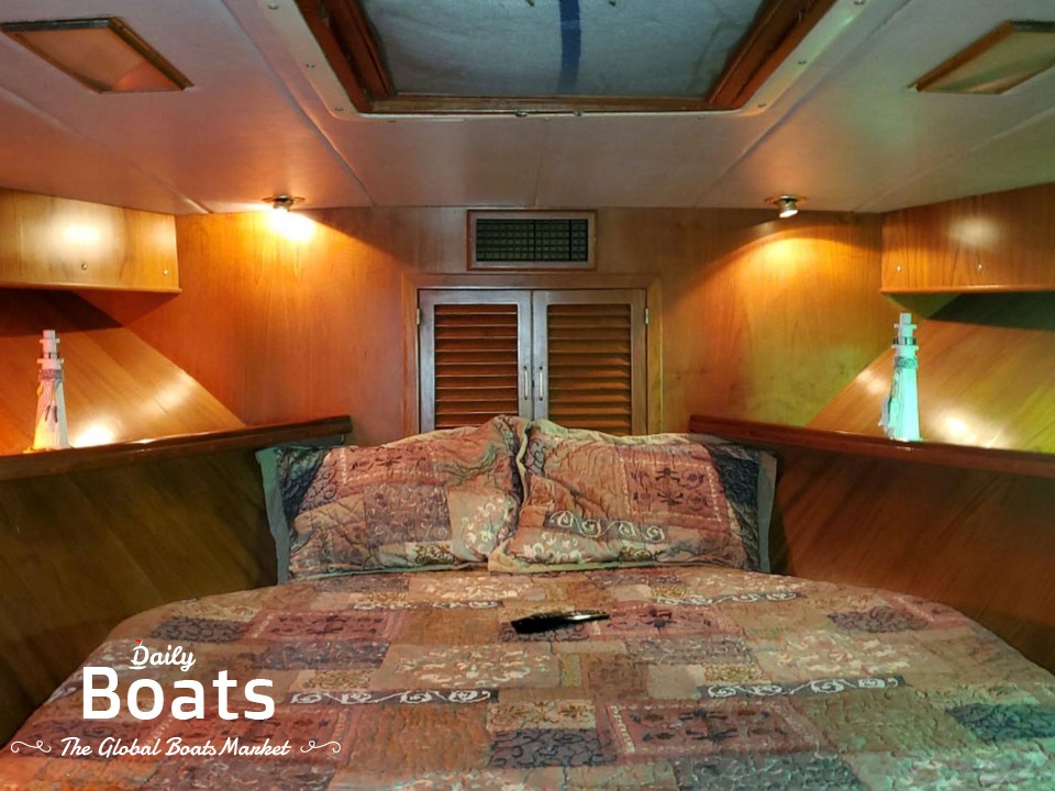 1987 Vista 48 Convertible for sale. View price, photos and Buy 1987 ...