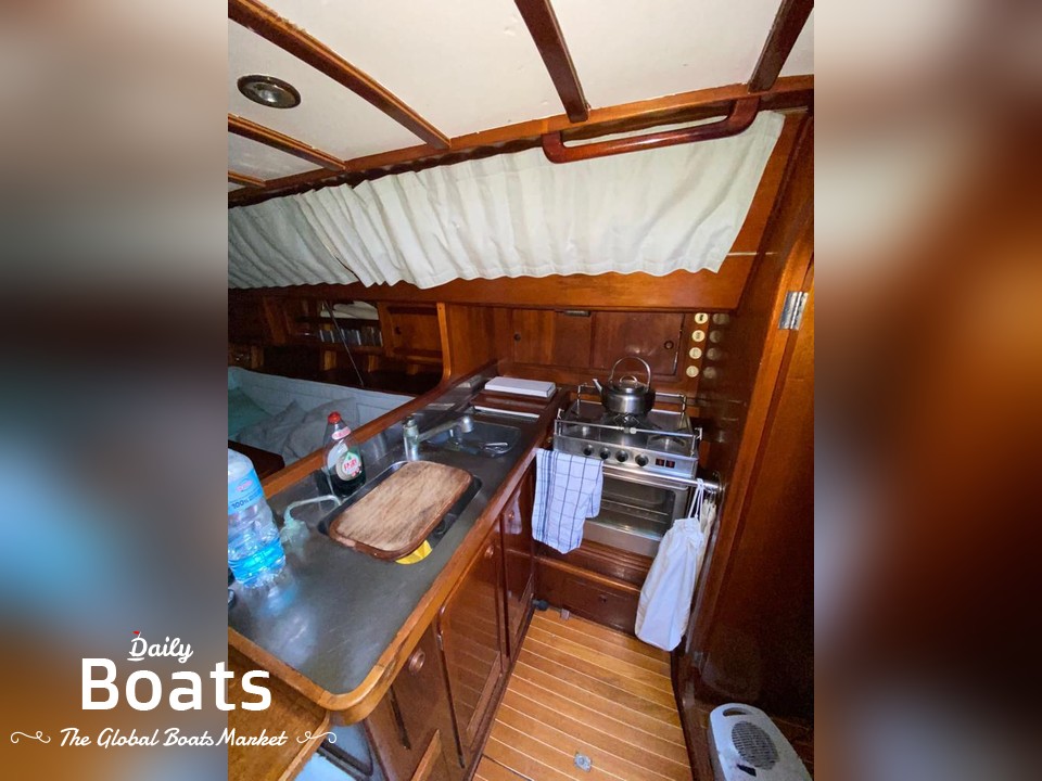 1991 Custom Club Racer 41 for sale. View price, photos and Buy 1991 ...