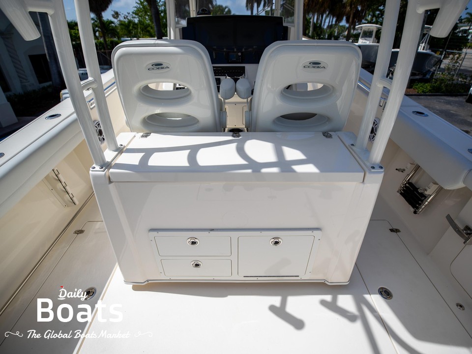 2022 Cobia 320 Cc for sale. View price, photos and Buy 2022 Cobia 320 ...