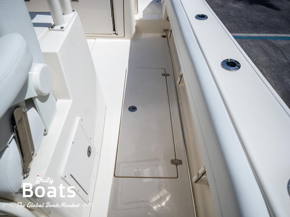 2022 Cobia 320 Cc for sale. View price, photos and Buy 2022 Cobia 320 ...