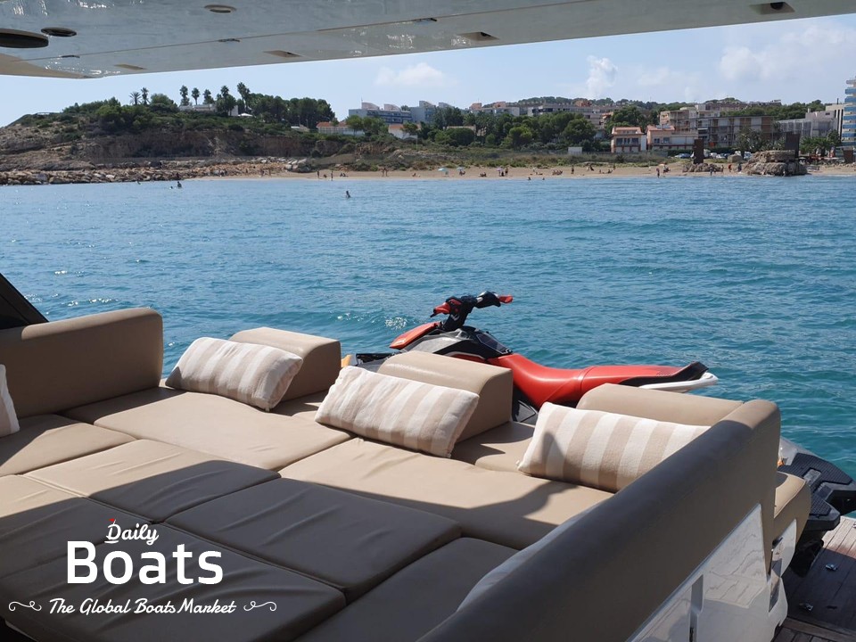 2012 Sealine Sc42 for sale. View price, photos and Buy 2012 Sealine ...