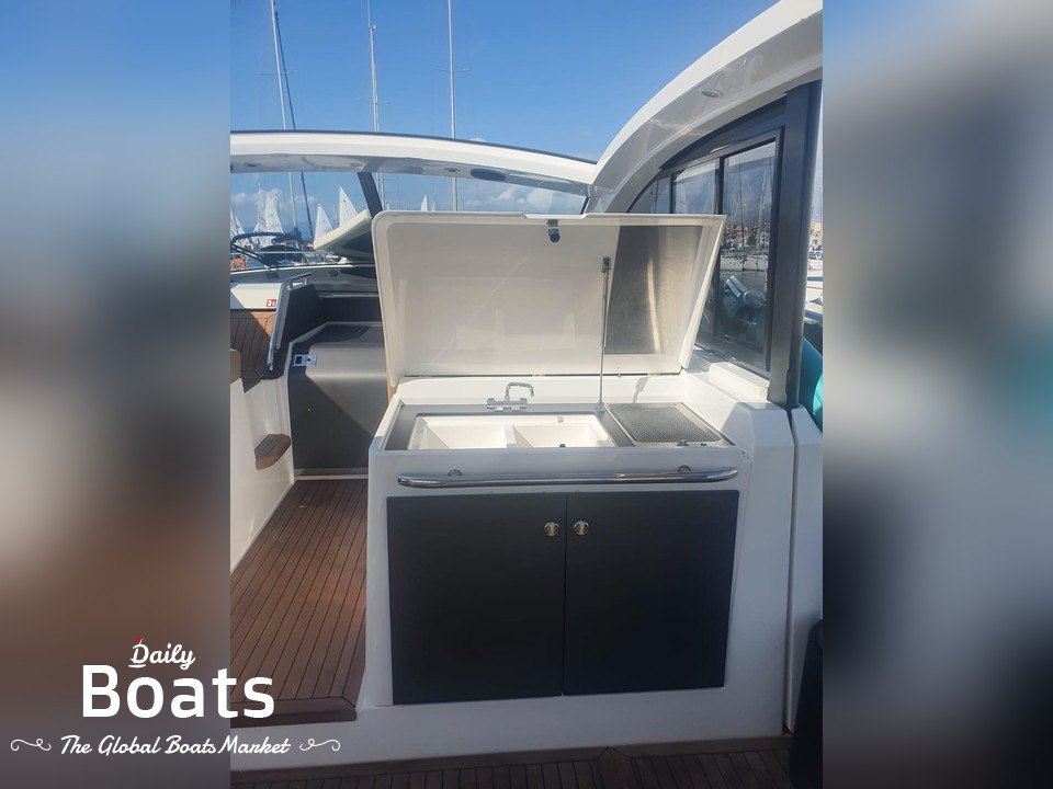 2012 Sealine Sc42 for sale. View price, photos and Buy 2012 Sealine ...