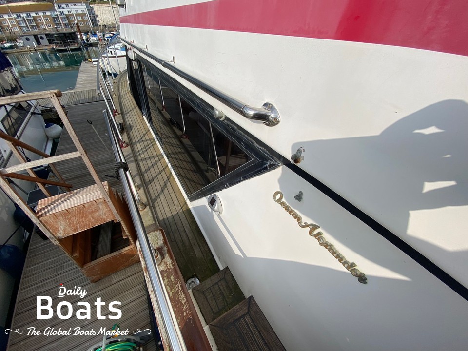 1989 Ocean Alexander 46 for sale. View price, photos and Buy 1989 Ocean ...