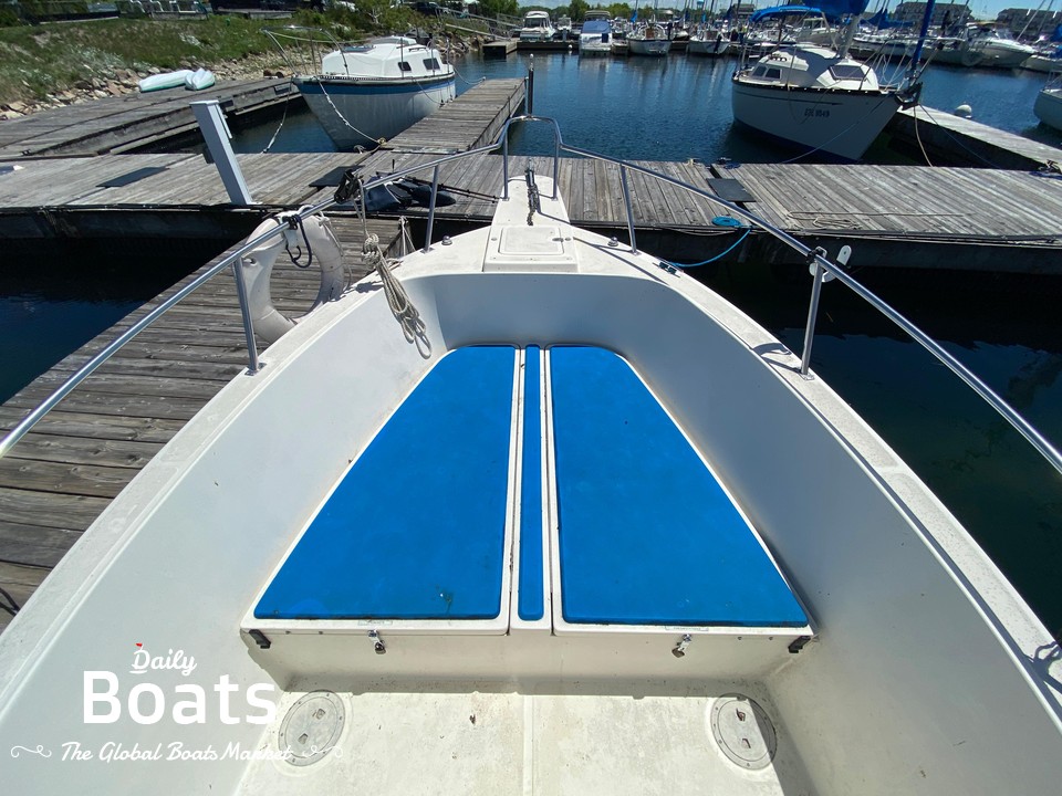 1994 Pursuit 2350 Cc for sale. View price, photos and Buy 1994 Pursuit ...