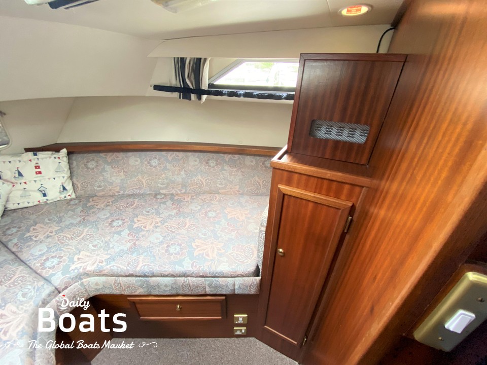 1995 Broom Ocean 34 for sale. View price, photos and Buy 1995 Broom ...